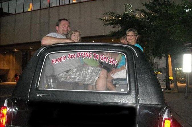 Nashville Haunted Hearse Ghost Tour 1 Hour Shared - Group Size and Atmosphere