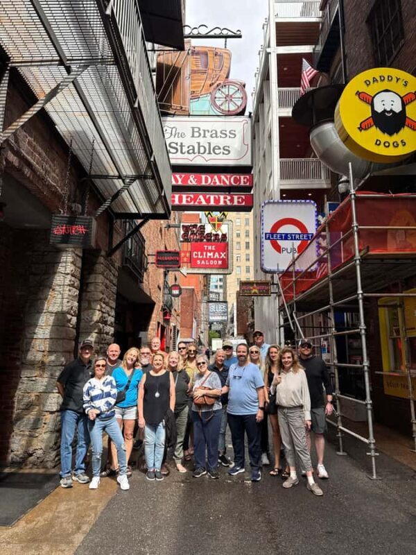 Nashville: History, Highlights, and Hacks Walking Tour - Who Will Love This Tour?