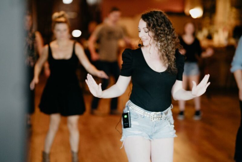 Nashville: Line Dancing Class with Keepsake Video - What to Expect from the Line Dancing Class