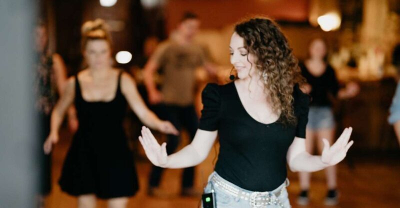 Nashville: Line Dancing Class with Keepsake Video - A Balanced Look at the Experience