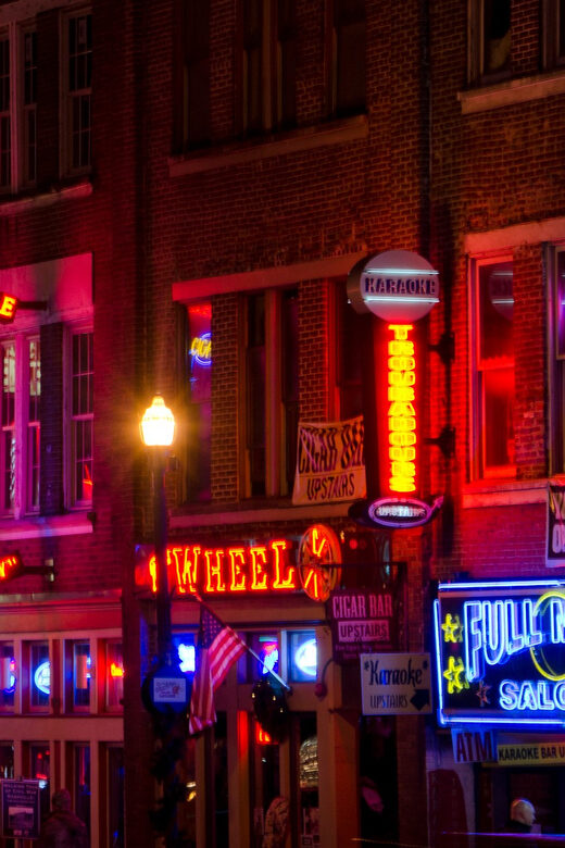Nashville: Music History and Moonshine Pub Crawl - What Is the Nashville: Music History and Moonshine Pub Crawl All About?