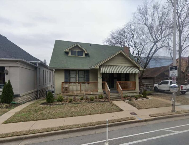 Nashville: Notorious Crime Scenes Driving and Walking Tour - Key Points