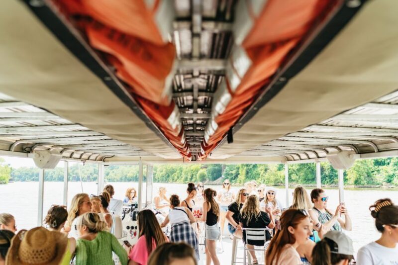Nashville: Pontoon Party Cruise with a Captain - An Insiders Look at the Pontoon Party Cruise
