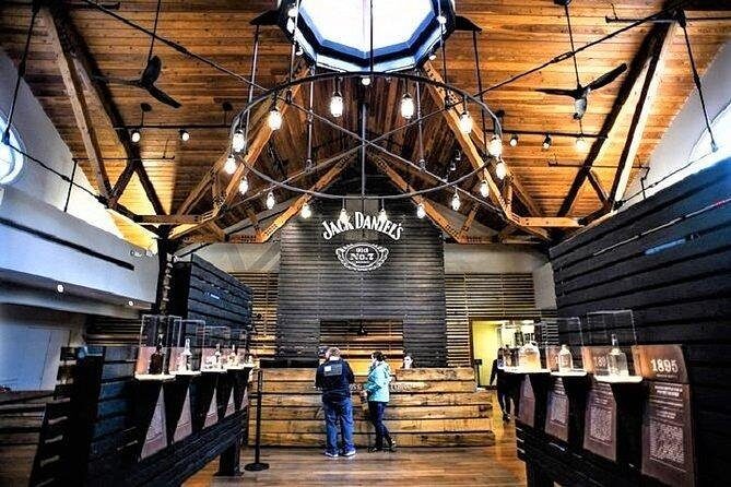 Nashville to Jack Daniel's Distillery Bus Tour & Whiskey Tastings - Journey from Nashville to Lynchburg: The Itinerary in Detail