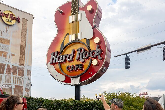 Nashville Unveiled History Highlights and Hacks Walking Tour - Exploring the Nashville Unveiled History Highlights and Hacks Walking Tour