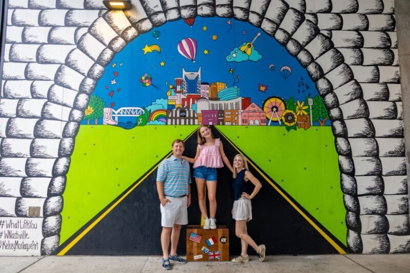 Nashville: Walking Tour and Photoshoot in The Gulch - FAQ
