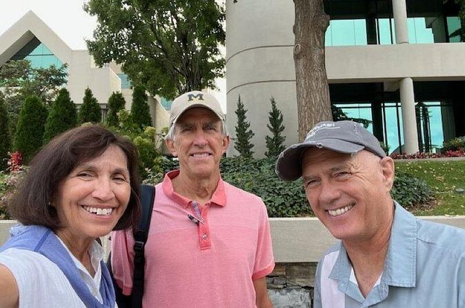 Nashville Walking Tour of Music Row with Former Music Biz Pro - FAQ