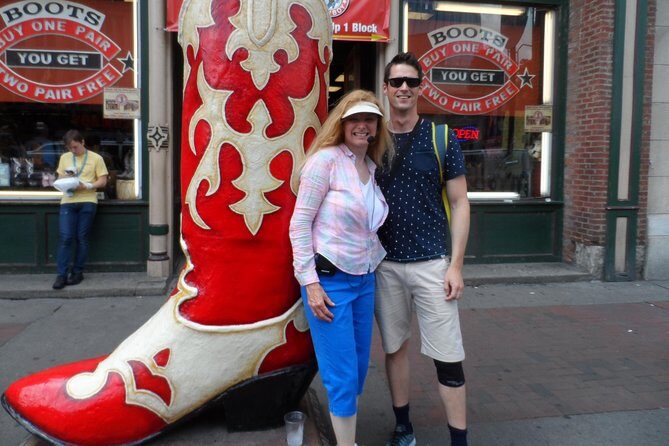Nashville's "Famous Footsteps" Guided Walking Tour - FAQs