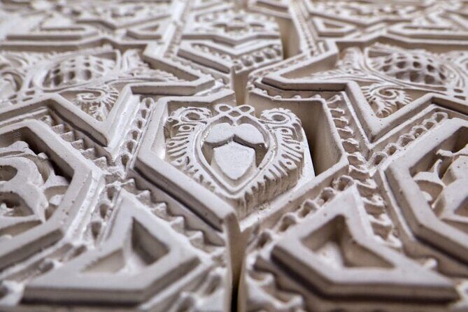 Nasrid Crafts: Only plasterwork workshop in the Alhambra - The Sum Up: Who will love this plasterwork workshop?