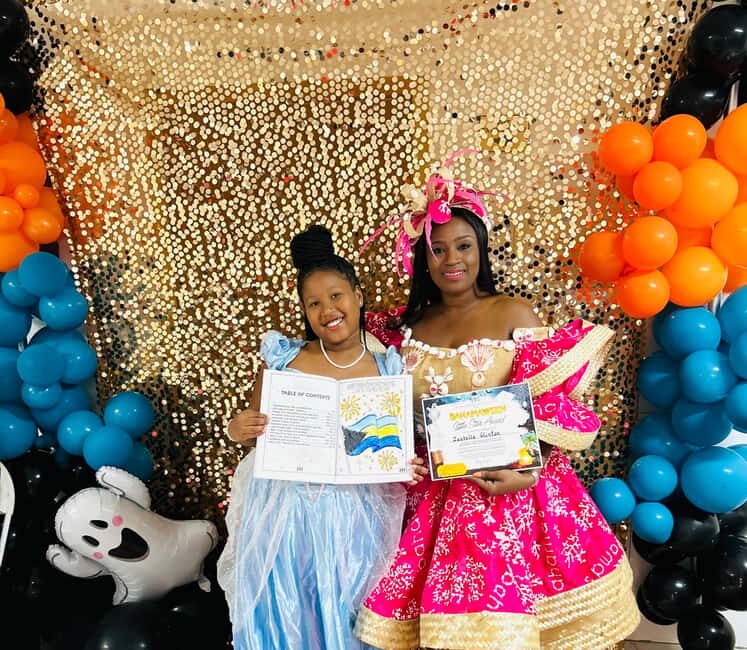 Nassau: Bahamian Straw Doll Photo Op - Key Points