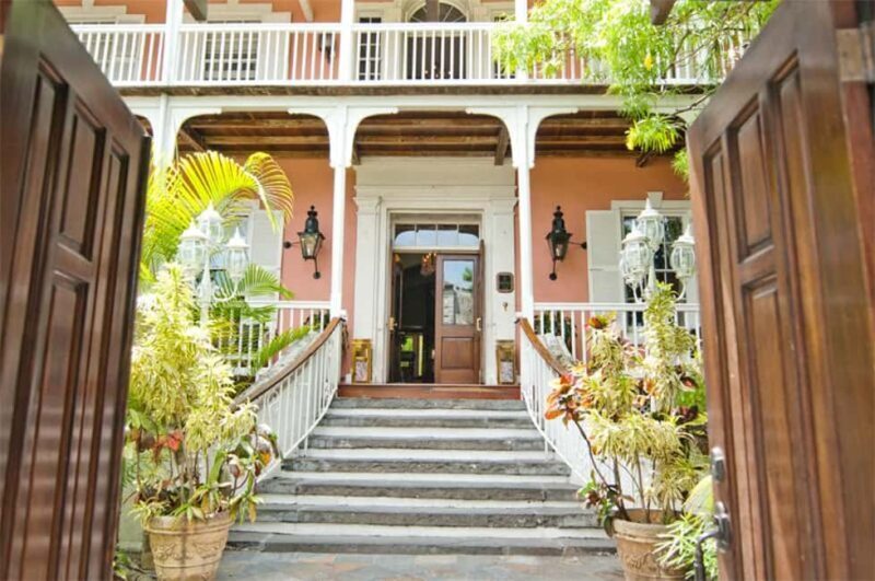 Nassau: Bites and Sites Food and Cultural Walking Tour - Authenticity & Value