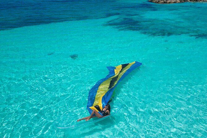 Nassau Clear Kayak Drone Photoshoot- Floating Dress - FAQ