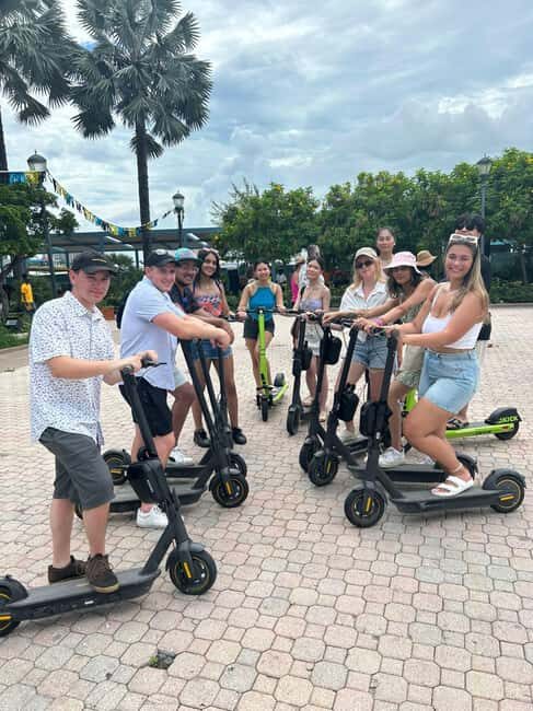 Nassau: E-Scooter Tour with Food Tasting and Local Drinks - What You Can Expect