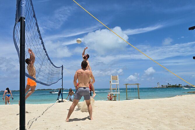 Nassau Swimming Pigs: Snorkeling, Lunch & Private Beach Club - FAQs