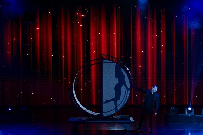 Nathan Burton Comedy Magic - The Showgirls and Production Quality