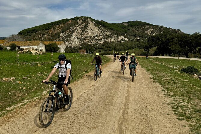 Natural Reserve on Electric Mountain Bike with Guide - FAQ