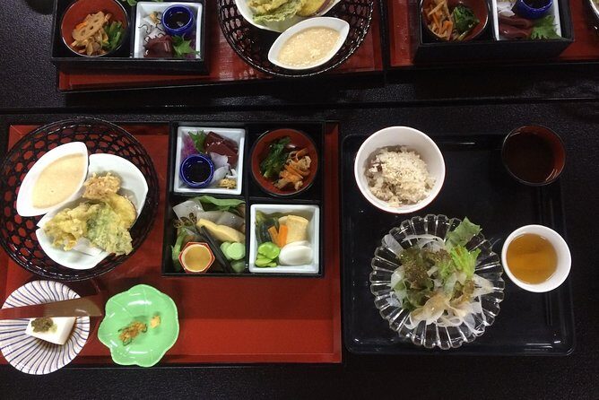 Nature tour at Mt. Takao - Key Points