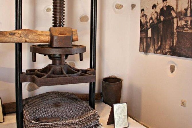 Naxos: Bus Tour Around the island - FAQ