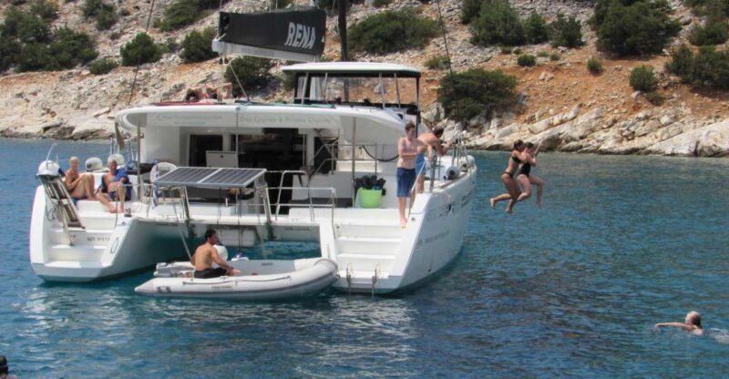 Naxos: Luxury Catamaran Day Trip with Lunch and Drinks - Key Points