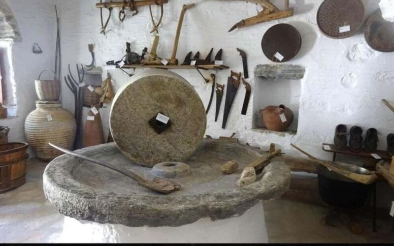 Naxos: Private Tour of Temples, Museums, and Kouros - Unearthing Naxos’s Prehistoric & Ancient Artifacts