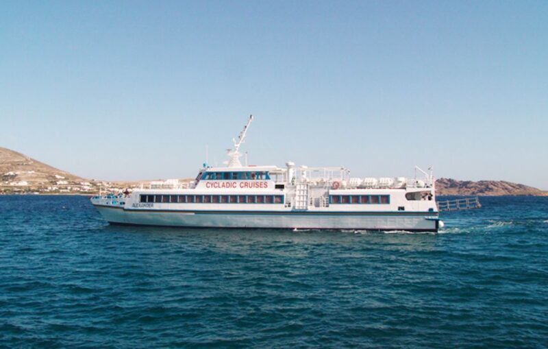 Naxos: Santorini Day Trip by Boat - FAQ