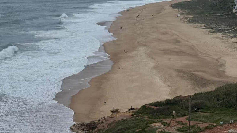 Nazaré in depth: History, panoramas, and flavors - The Lighthouse and the Big Waves