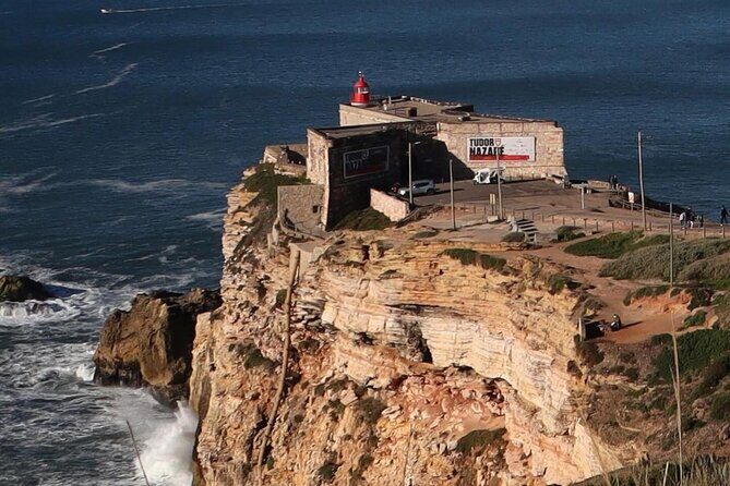 Nazareth: The Surf Experience in the Giant Waves - Key Points