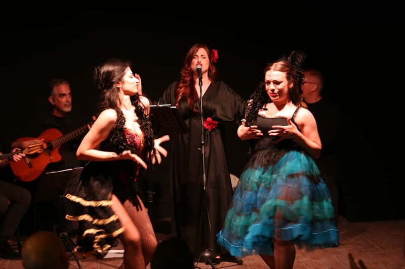 neapolitan show with traditional music, dance and tasting! - FAQ