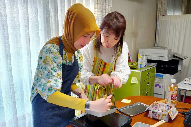 Near Fushimiinari: Kyoto Home Cooking Class & Supermarket tour - A Closer Look at the Experience