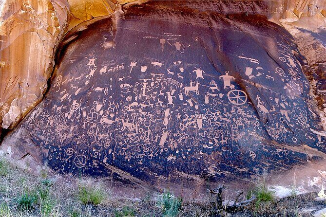 Needles Canyonlands 4X4 Jeep Tour from Moab (3 Person Minimum) - An In-Depth Look at the Needles Canyonlands Jeep Tour