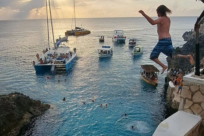 Negril 7 Mile Beach and Rick's Cafe day tour from Montego Bay - Who Is This Tour Best For?