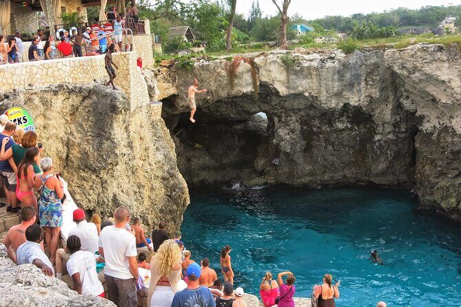 Negril 7 Mile Beach Ricks Café and Shopping Tour from Montego Bay - Shopping at Times Square Mall