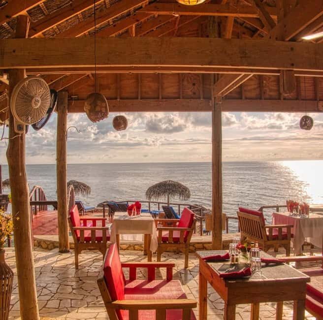 Negril: 7 Mile Beach, Shopping, & Dinner at Ivan's Tour - In-Depth Breakdown of the Itinerary