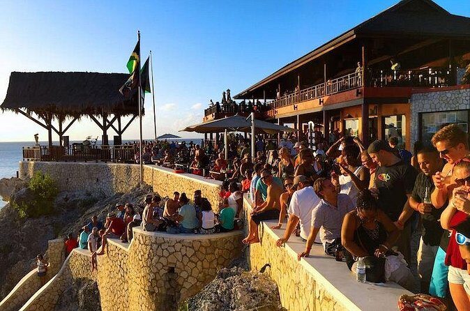 Negril 7 Miles Beach, Ricks Cafe and Shopping - Authentic Travelers’ Voices