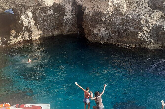 Negril Hilite Ricks Cafe and Humming Garden from Negril - Practical Details