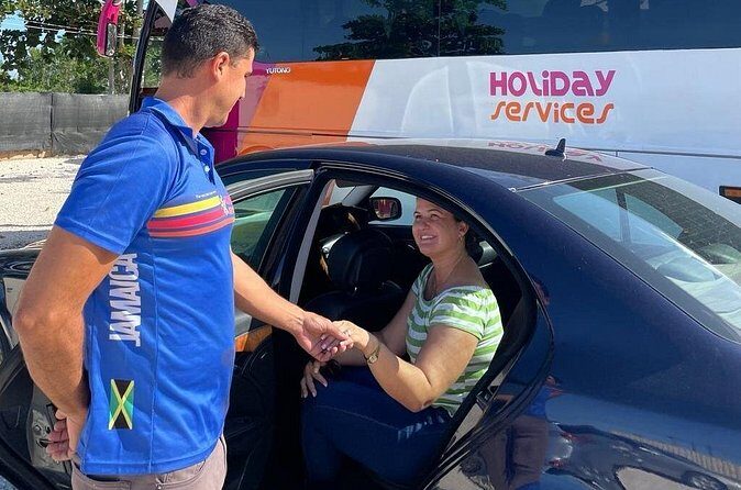 Negril Hotels to Montego Bay Airport - Cheap Shuttle - Who Should Consider This Shuttle?