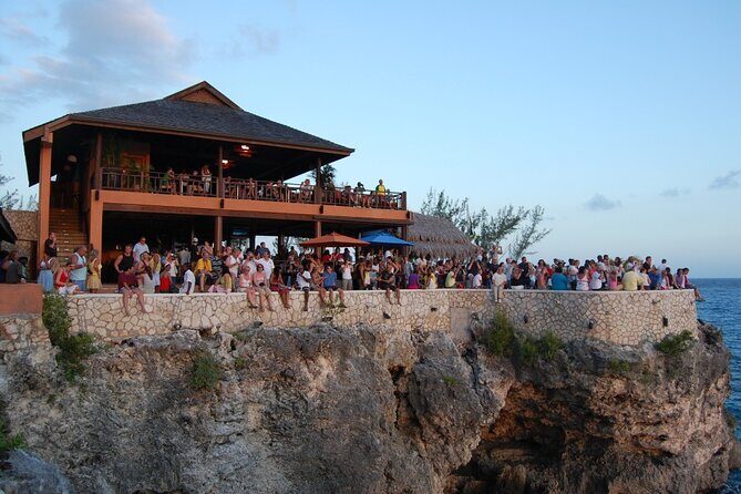 Negril Infamous Rick's Cafe & 7Mile Beach Combo from Montego Bay - An In-Depth Look at the Tour Experience