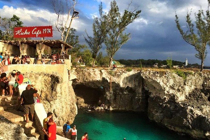 Negril Ricks cruise PLUS Booby Cay Lobster & Cave Snorkeling - Introduction