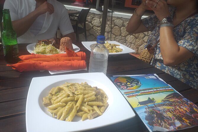 Negril Seven Miles Beach Day out and Ricks Cafe from Montego Bay - Analyzing the Value