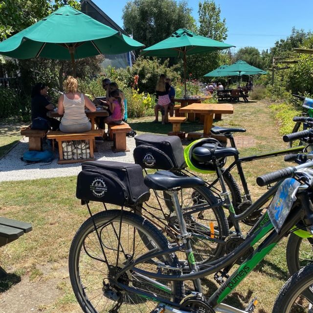 Nelson: Self-Guided Tunnel to Town Cycling Tour via Mapua - Key Points