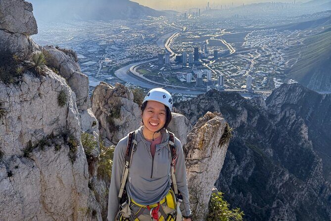 Nest of the Aguiluchos with 3 abseils and certified guides - A Deep Dive into the Experience