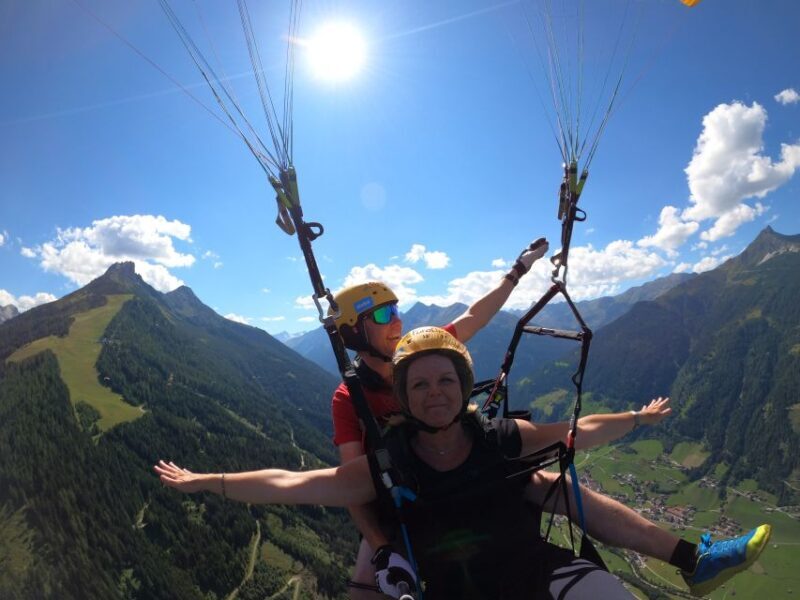 Neustift im Stubaital: Panoramic Tandem Paragliding Flight - What to Expect from the Tandem Paragliding Flight