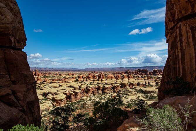 NEW! Canyonlands Needles Chesler Park Hiking Discovery Tour - Safety and Cancellation