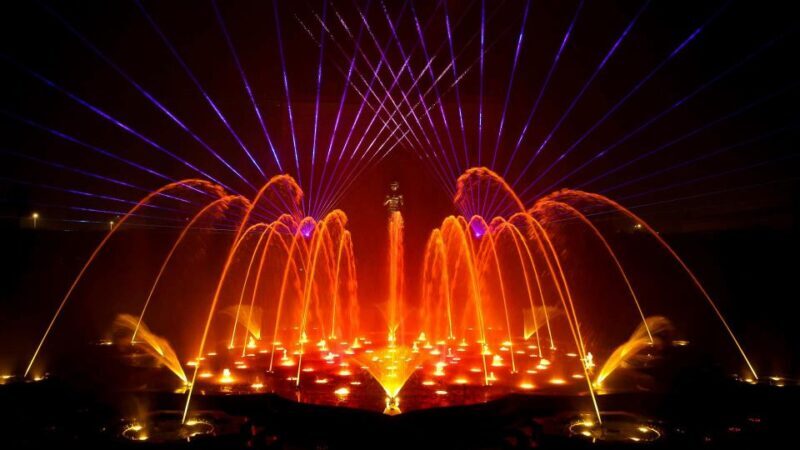New Delhi: Akshardham Exhibition, Light & Water Show Tour - Key Points