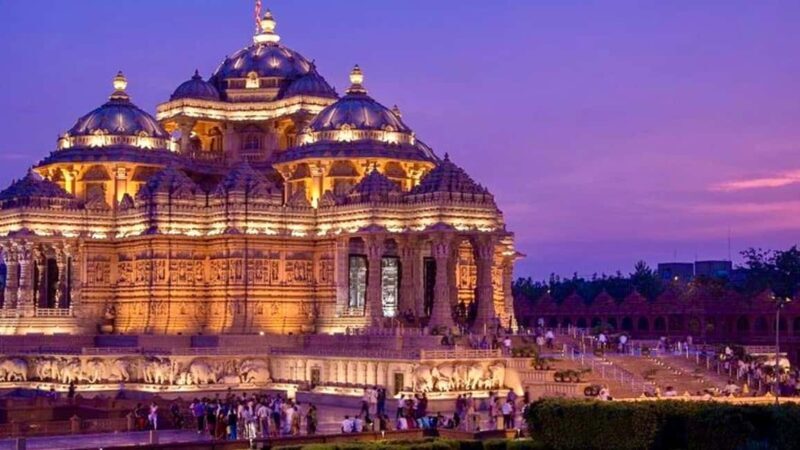 New Delhi: Akshardham Temple Private Evening Tour light show - An In-Depth Exploration of the Experience