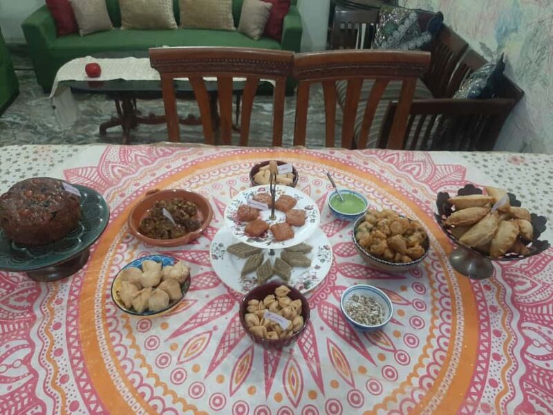 New Delhi: Celebrate Eid & Enjoy Lavish Dinner with a Family - Key Points