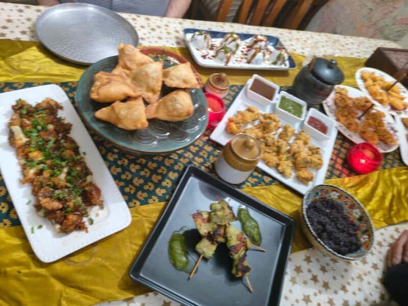 New Delhi: Full-Day Cooking Class learn 8 dishes with Locals - Unlocking Delhi’s Flavors: A Deep Dive into the Full-Day Cooking Class with Locals