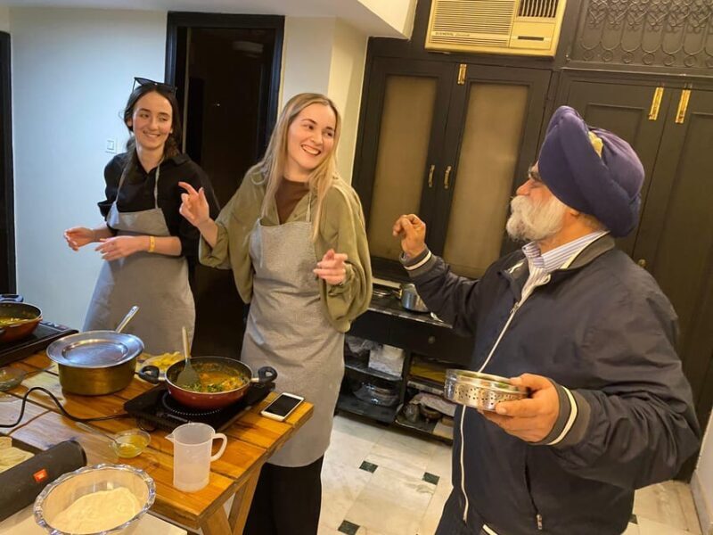 New Delhi: Indian Cooking Class in a Local Home - FAQs