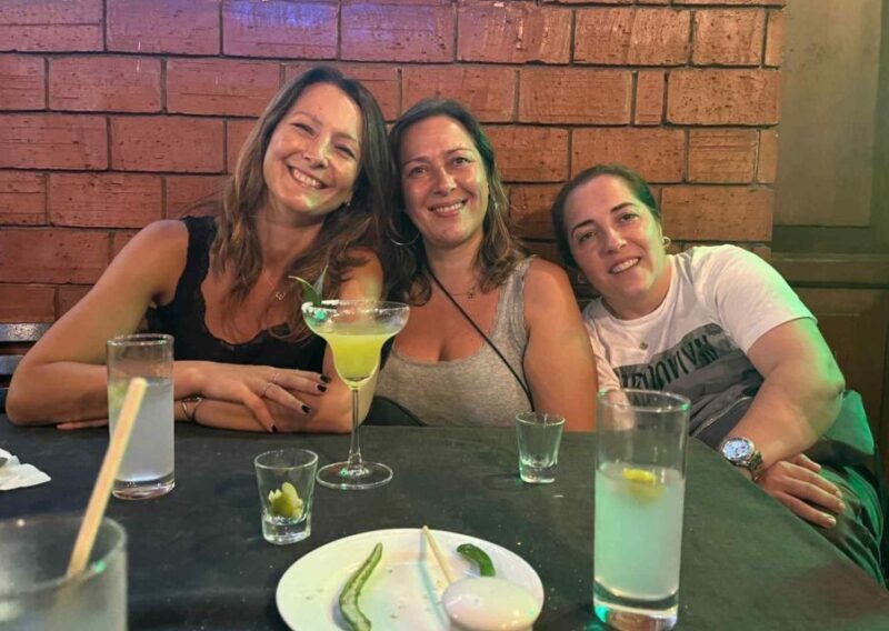 New Delhi: Private Guided Nightlife Experience with Drink - What You Can Expect from the Tour