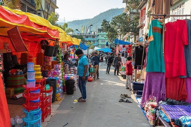 New Delhi Private Shopping Tour By Car - In-Depth Breakdown of the Itinerary